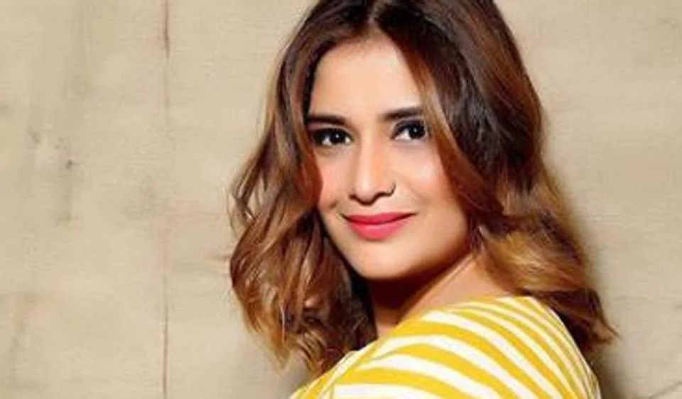 Arti Singh Biography, Height, Age, TV Serials, Husband, Family, Salary ...