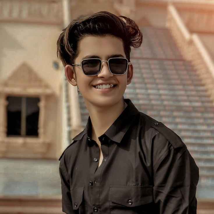 Deepak Joshi Biography, Height, Weight, Age, Instagram, Girlfriend ...