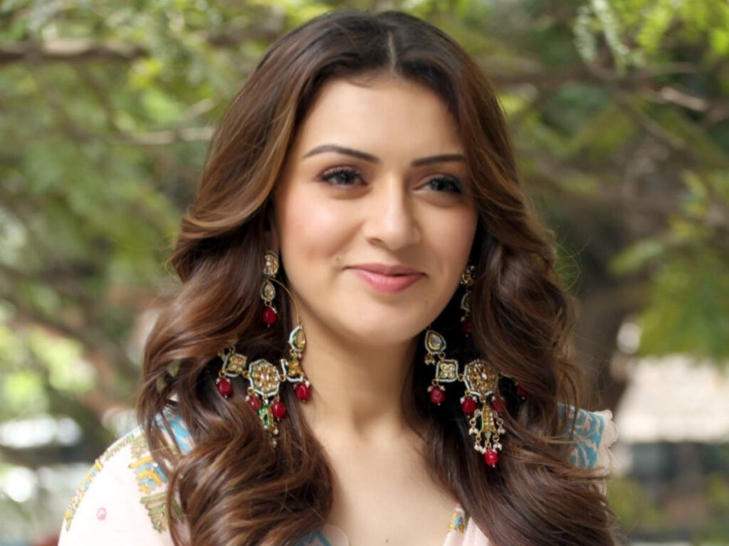 Puli (2015) Full Movie Analysis: Story, Cast, Review, Budget, Box ...