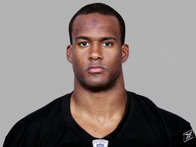 Gary Lewis Biography, Height, Weight, Age, Movies, Wife, Family, Salary ...