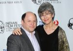 Jason Alexander Biography, Height, Weight, Age, Movies, Wife, Family ...