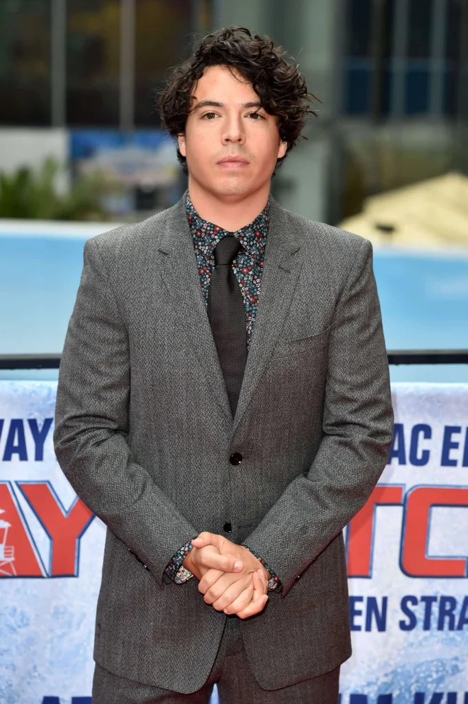 Jon Bass Biography, Height, Weight, Age, Movies, Wife, Family, Salary ...