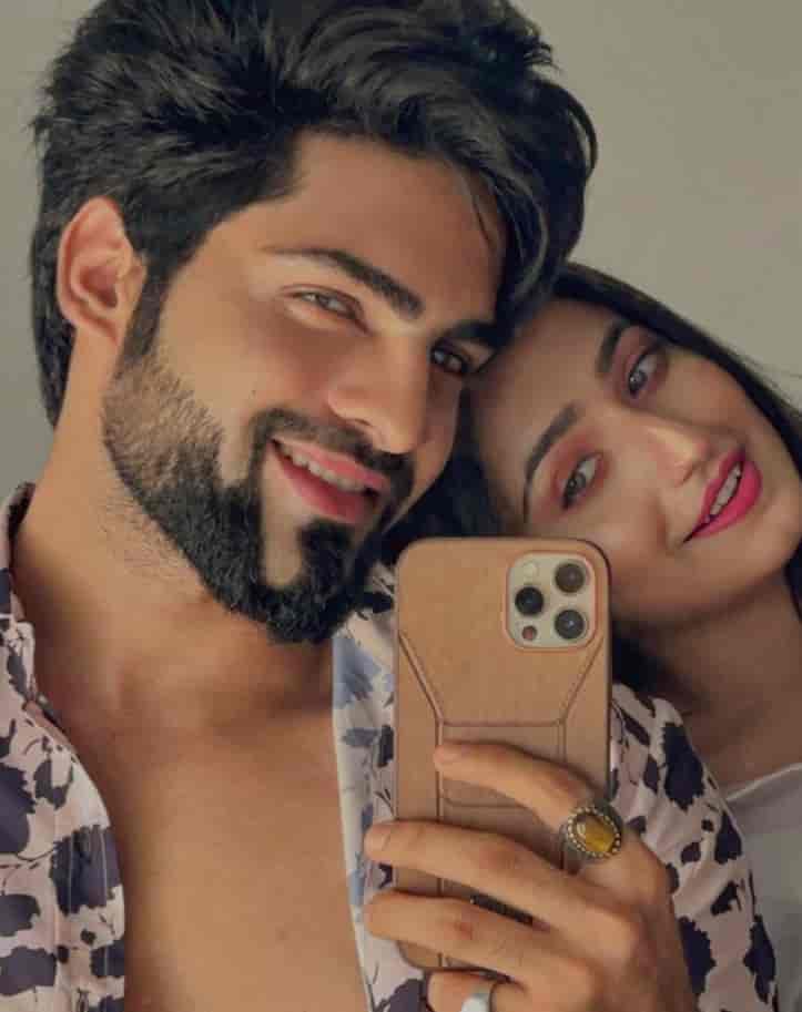 Jubin Shah Biography, Height, Weight, Age, Instagram, Girlfriend ...