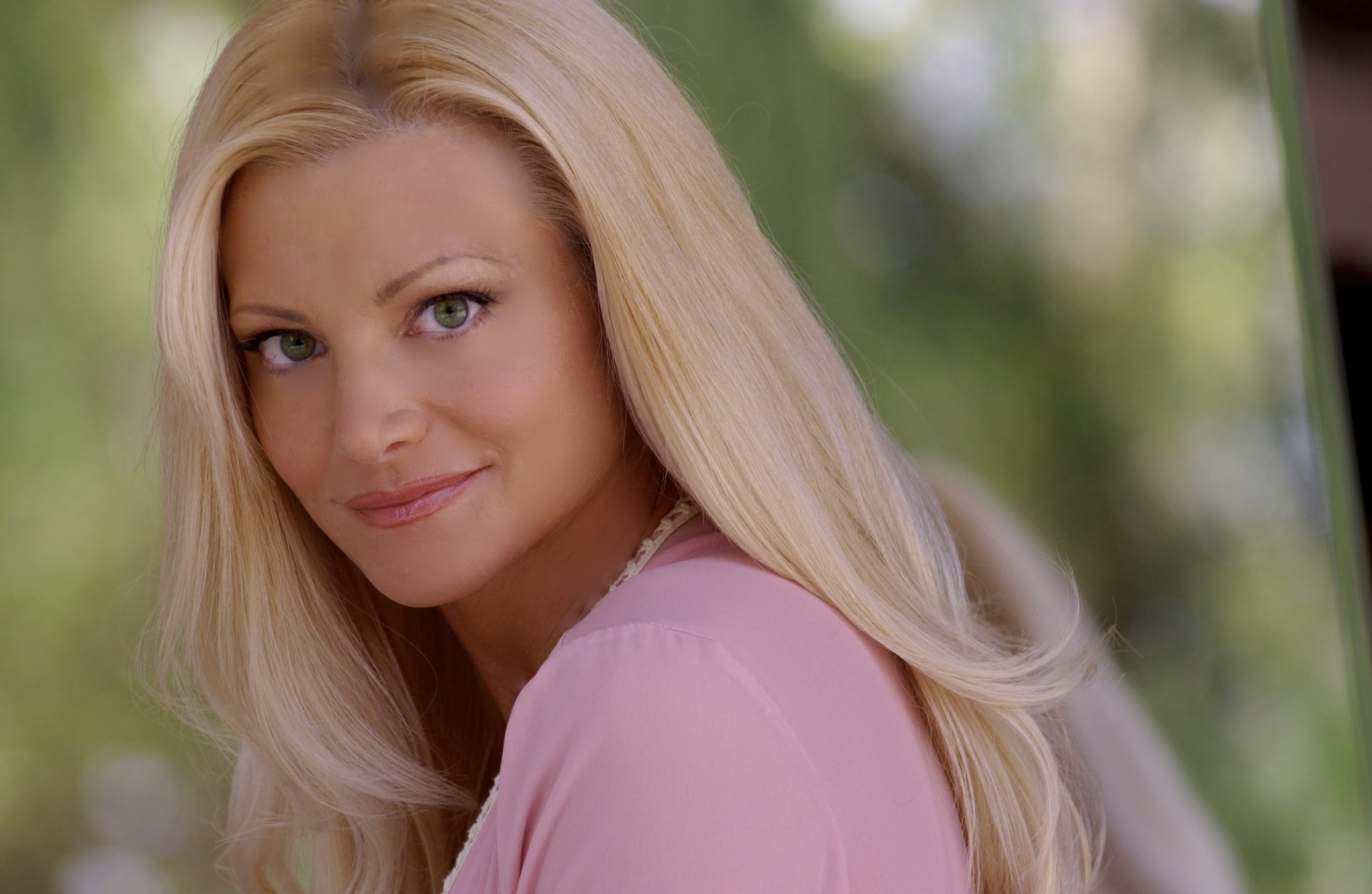 Julie Michaels Biography, Height, Weight, Age, Movies, Husband, Family ...