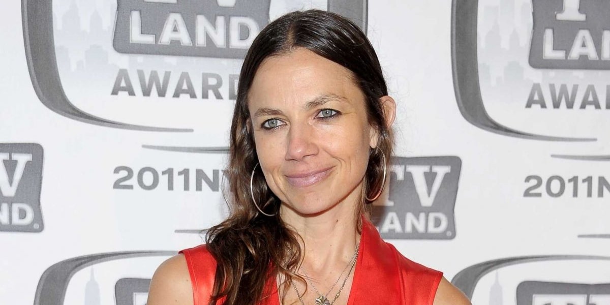 Justine Bateman Biography, Height, Weight, Age, Movies, Husband, Family ...