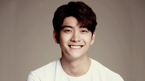 Kang Tae-oh Biography, Height, Weight, Age, Movies, Wife, Family ...