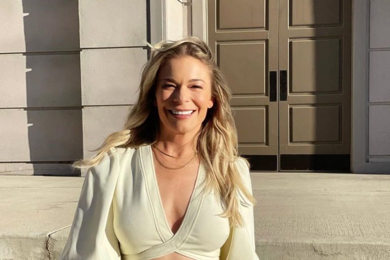 LeAnn Rimes Biography, Height, Weight, Age, Movies, Husband, Family ...