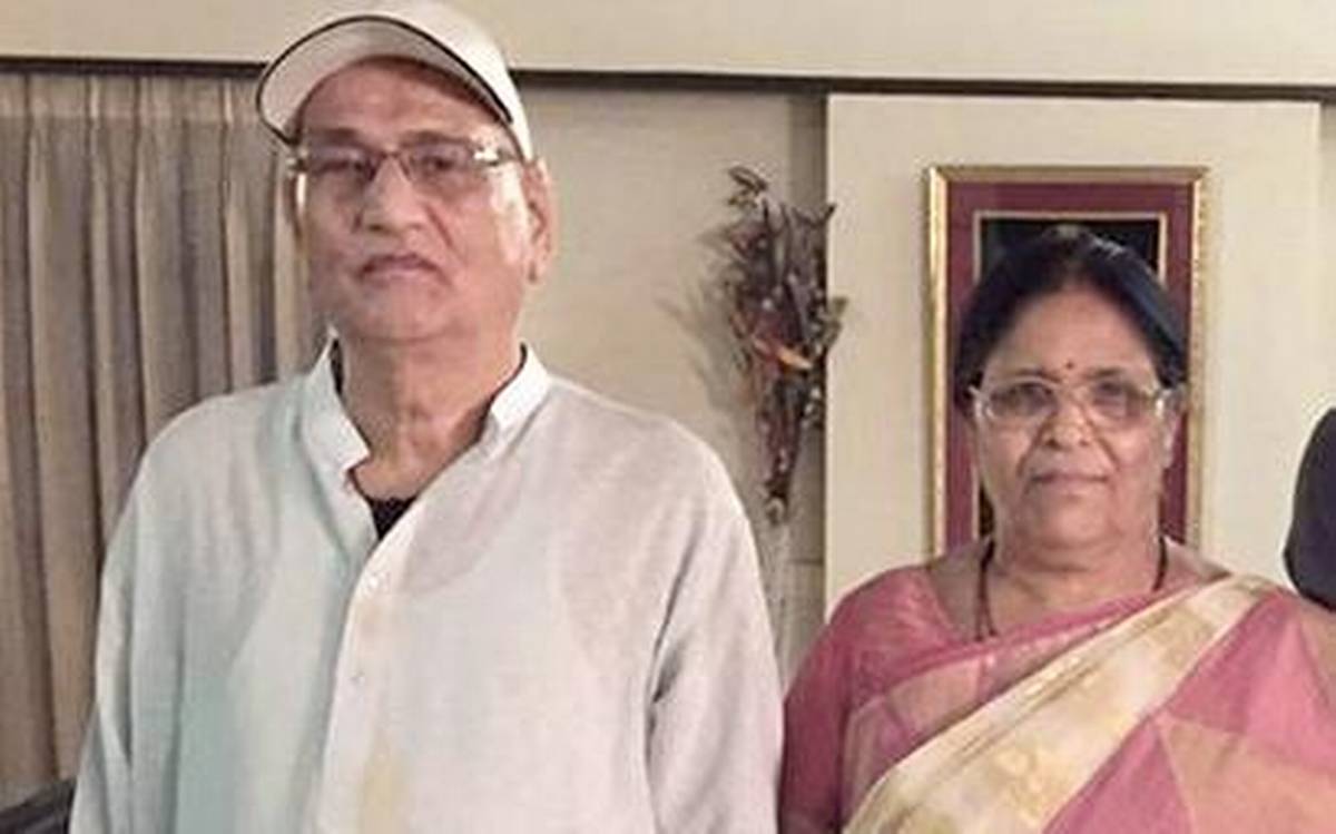 MS Dhoni Biography, Height, Weight, Age, Salary, Net Worth, Wife ...