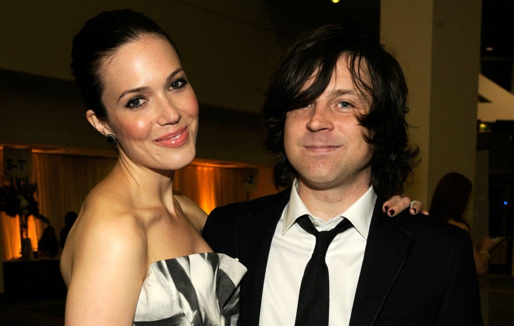 Mandy Moore Biography, Height, Weight, Age, Movies, Husband, Family ...