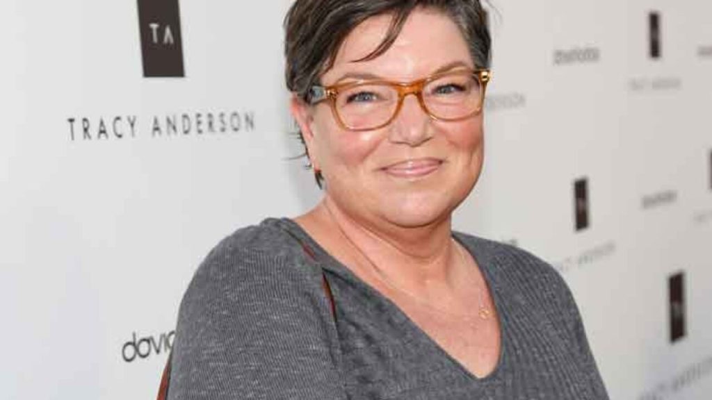 Mindy Cohn Biography, Height, Weight, Age, Movies, Husband, Family ...