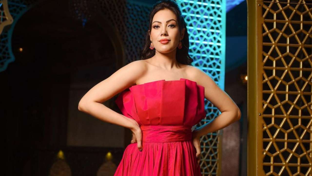 Taarak Mehta Ka Ooltah Chashmah Serial Cast, Real Names, Age, Salary ...