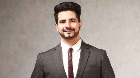 Yeh Rishta Kya Kehlata Hai Serial Cast, Real Names, Age, Salary, Net Worth, Timing, Story & More ...