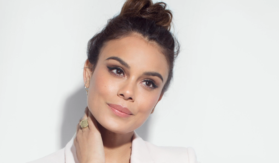 Nathalie Kelley Biography, Height, Weight, Age, Movies, Husband, Family ...