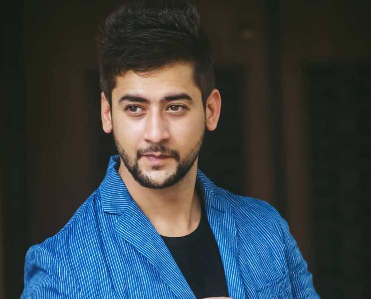 Paras Arora Biography, Height, Age, TV Serials, Wife, Family, Salary ...