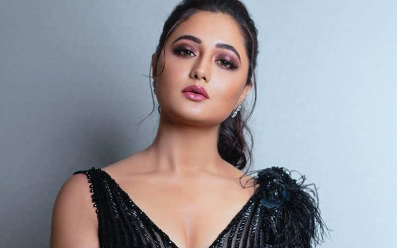 Rashami Desai Biography, Height, Age, TV Serials, Husband, Family ...