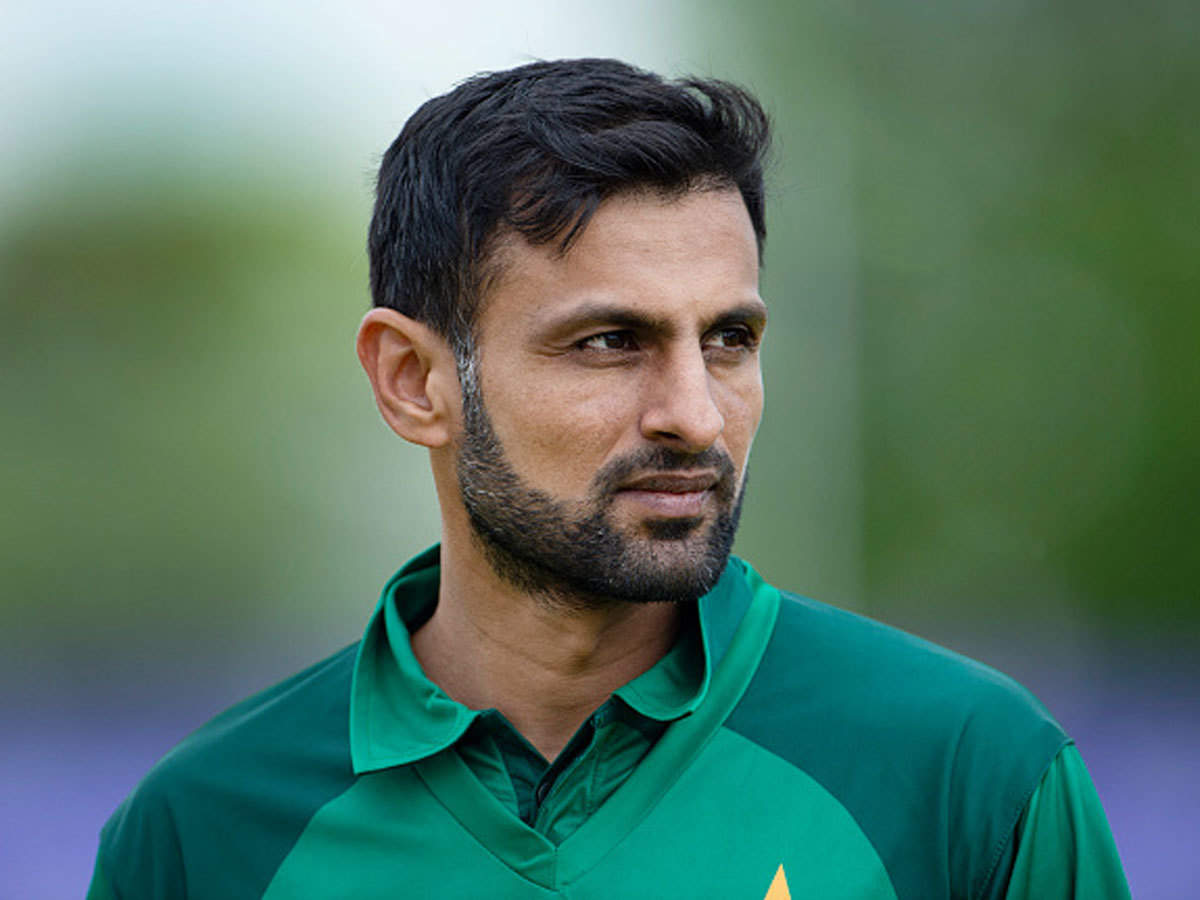 Shoaib Malik Biography, Height, Weight, Age, Salary, Net Worth, Wife, Family, Facts & More ...