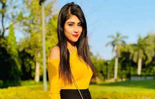 Smriti Rajput Biography, Height, Weight, Age, Instagram, Boyfriend ...
