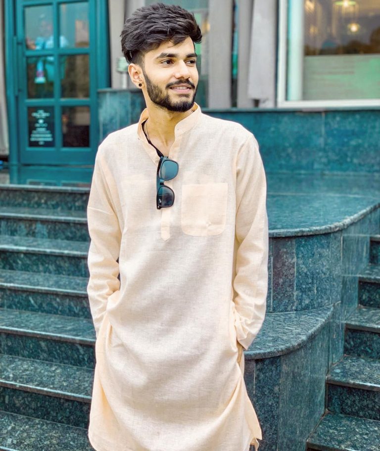 Ayush Yadav Biography, Height, Weight, Age, Instagram, Girlfriend ...