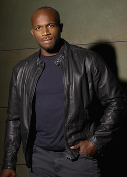 Billy Brown Biography, Height, Weight, Age, Movies, Wife, Family ...