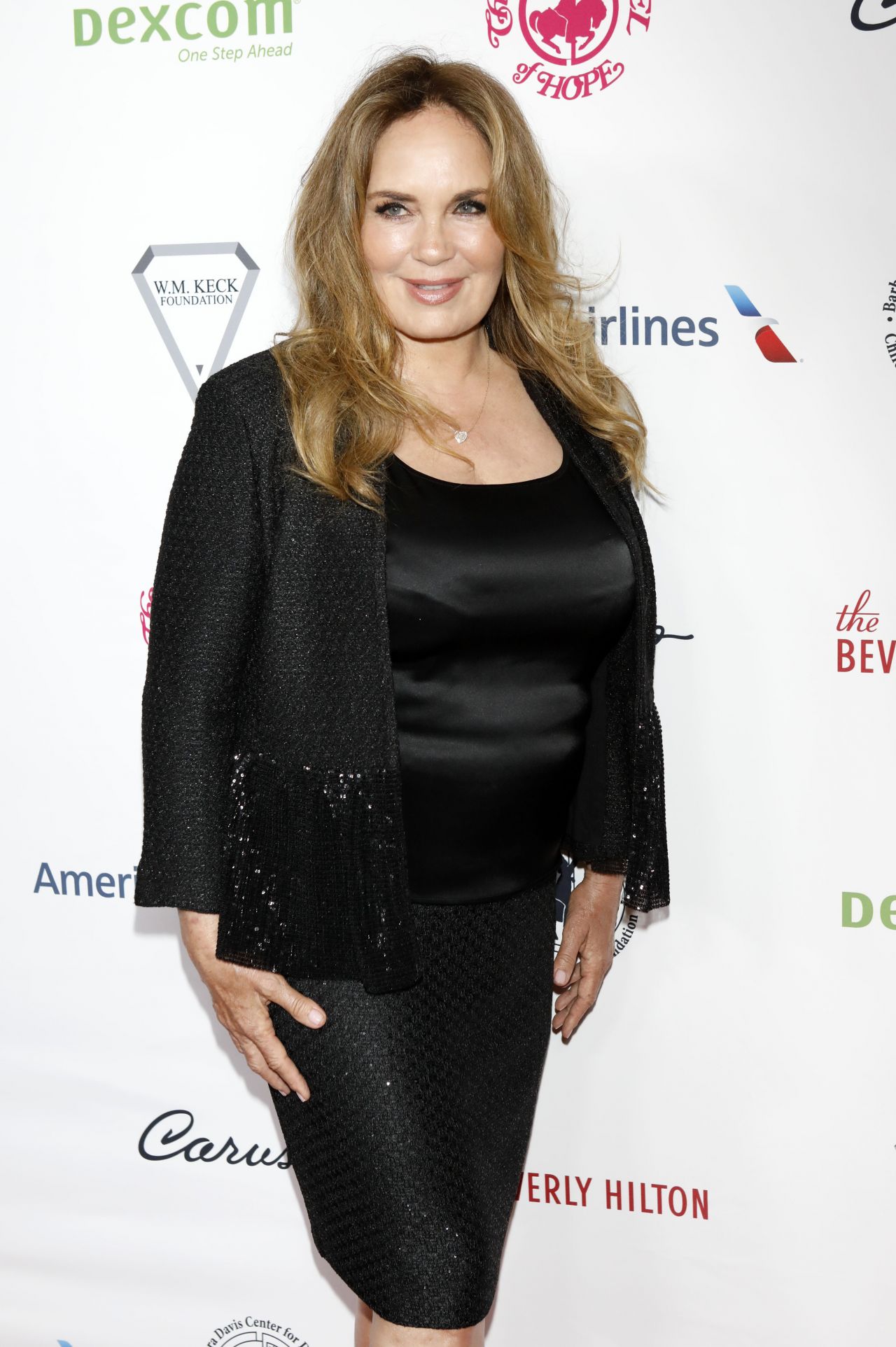 Catherine Bach Biography, Height, Weight, Age, Movies, Husband, Family ...
