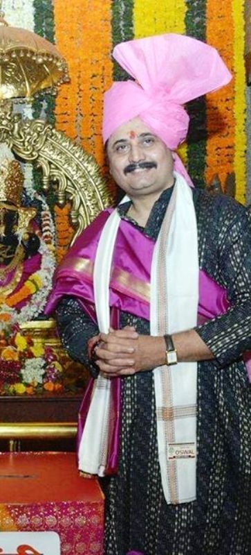 Deepak Deulkar Biography, Height, Age, TV Serials, Wife, Family, Salary ...