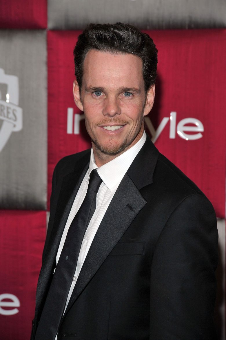 Kevin Dillon Biography, Height, Weight, Age, Movies, Wife, Family ...
