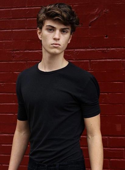 Mason Versaw Biography, Height, Weight, Age, Movies, Wife, Family ...