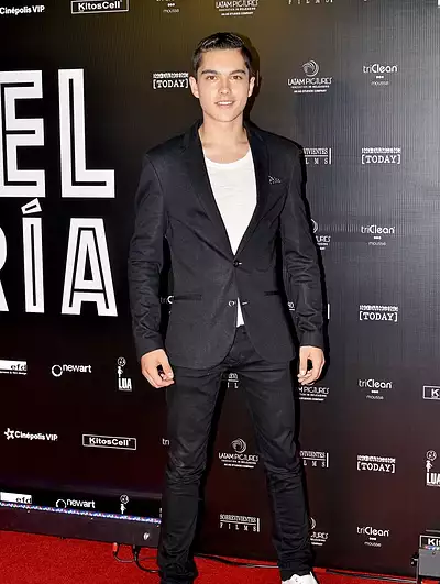 Sergio Mayer Mori Biography, Height, Weight, Age, Movies, Wife, Family ...