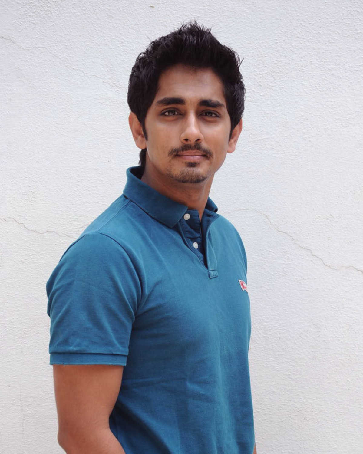 Siddharth Biography, Height, Weight, Age, Movies, Wife, Family, Salary ...