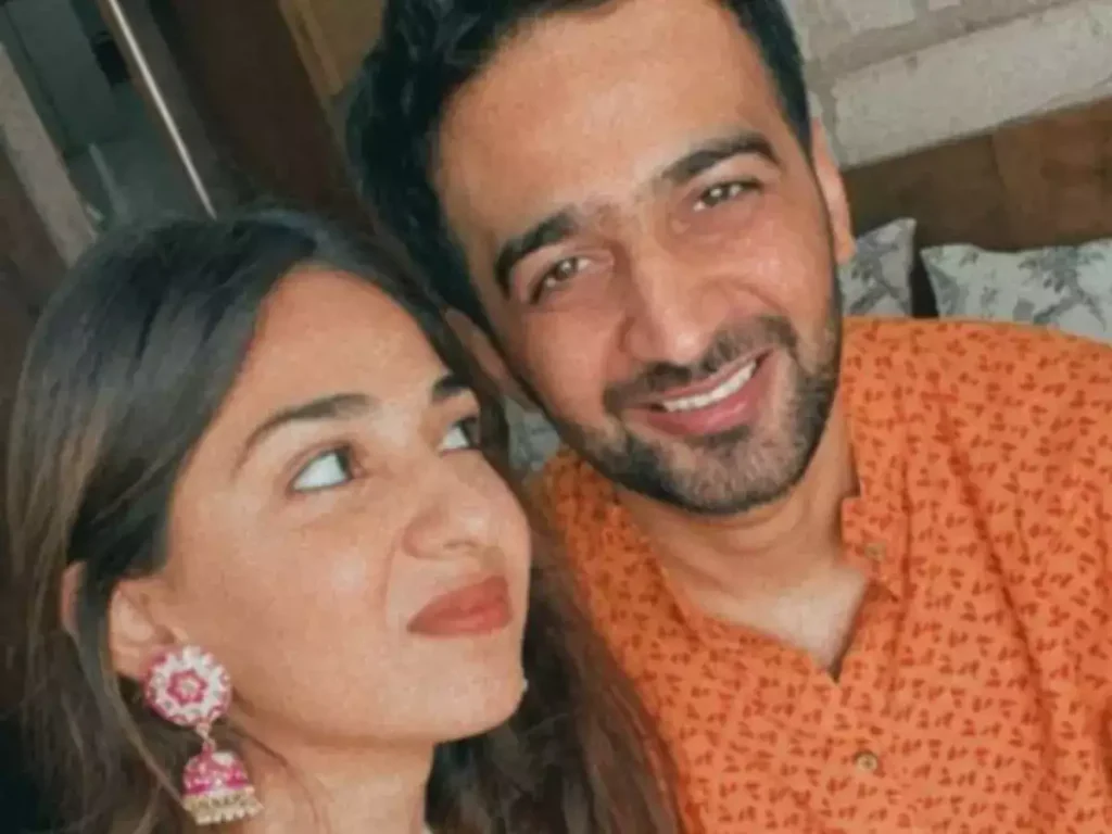 Vidhi Pandya Biography, Height, Age, TV Serials, Wife, Family, Salary ...