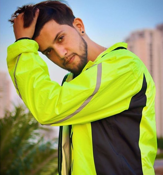 Vivek Chaudhary Biography, Height, Weight, Age, Instagram, Girlfriend ...