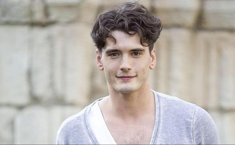 Yon González Biography, Height, Weight, Age, Movies, Wife, Family ...