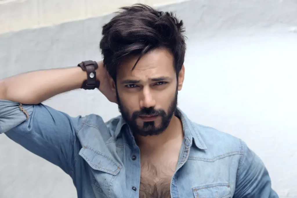 Ishq Zahe Naseeb (Hum TV) Drama Series Analysis: Story, Episodes, Cast ...