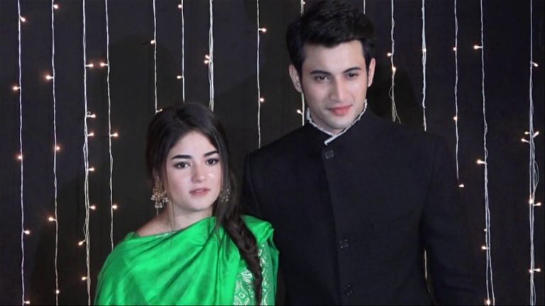 Zaira Wasim Biography, Height, Weight, Age, Movies, Husband, Family ...